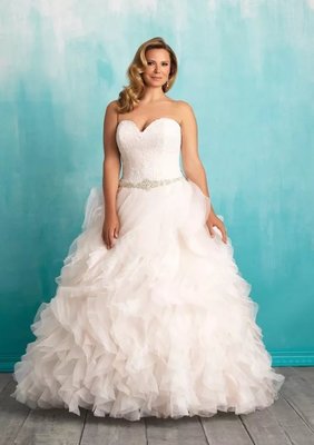 Big Strapless Sweetheart Ball Gown Wedding Dress Customized Size