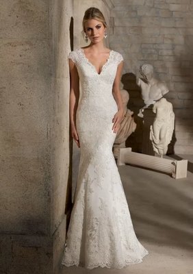 3D Embroidered Fit And Flare Wedding Dress , Luxury Fit And Flare Ball Gown