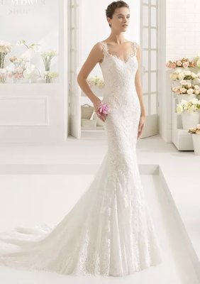 White straple mermaid wedding dresses with sweep train for slim ladies