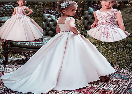 Ruffles Embroidered Sparkly Flower Girl Dresses Bowknot Sleeveless Sweet Heart