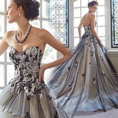 Elegant Ladies Silver Wedding Dresses / Embroidered Romantic Wedding Dresses