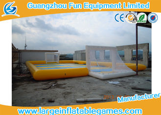 Campo de deportes inflable del PVC de la prenda impermeable 0.9m m, campo de fútbol inflable