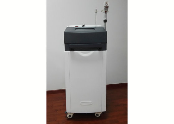 Medical Diode Laser Hair Removal Machine 808nm TEC Cooling Painless CE Certification
