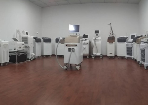 D5 Vacum Laser Diode Laser Hair Removal Machine Isolation On Vacuum Handle Design
