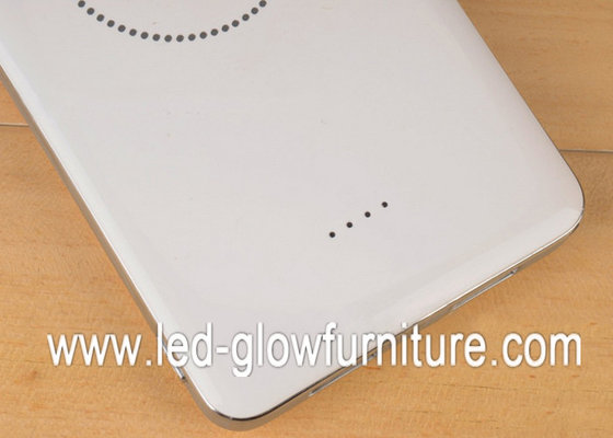 Universal 8000mAh Qi Dual usb portable power bank for all mobiles devices