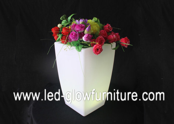 Rechargeable Waterproof Plastic lighting illuminated plant pots for bars , shops decorations