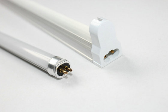 2 FT 8W T5 LED Tube Light Fixture, DC12 / 24V LED Tube Light Fixture 760LM IP42