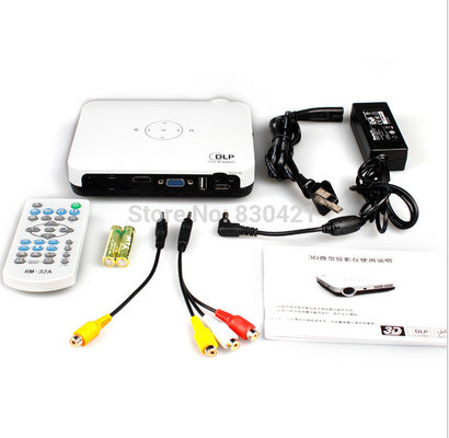 DLP Beamer LED Mini Projector Multimedia Projector Q Shot1 With Full 3D