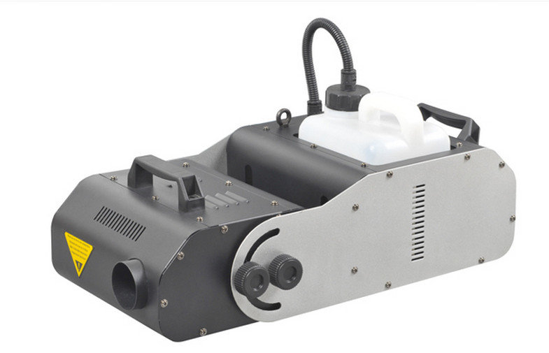 Rotate 180 degrees 2000Watt Fog Bubble Machine Multi - Angle Stage Equipment