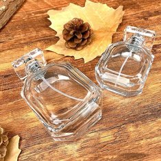 China Square Transparent Glass Perfume Bottle Lid With Good Airtightness And No Spillage supplier