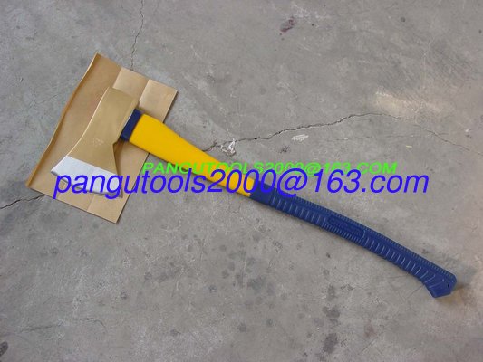 A 613 Axe with fiberglass TPR handle, 1500G head, GS approval