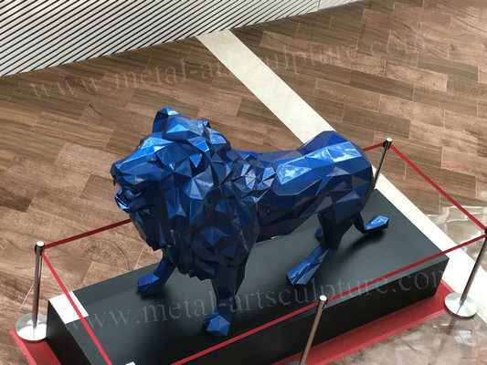 Blue Metal Animal Sculptures , Customized Metal Lion Statue With 100% Hand Carved