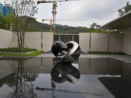 Polished Abstract Mirrored Surface Metal Sculpture Artist As Villa Decoration