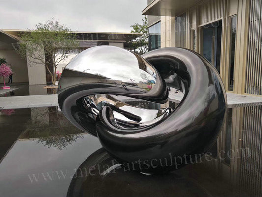 Polished Abstract Mirrored Surface Metal Sculpture Artist As Villa Decoration