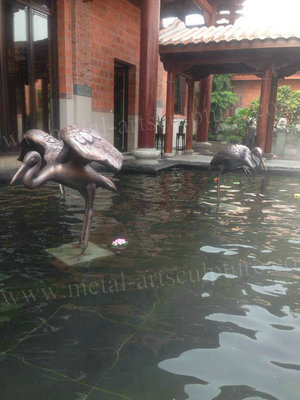Realistic Copper Animal Sculpture Dimensions Customized For Pool Decoration