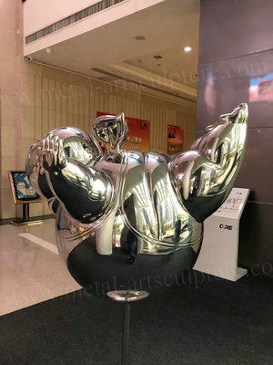 Outdoor Stainless Steel Sculpture / Abstract Metal Sculpture With Mirror Finish Surface
