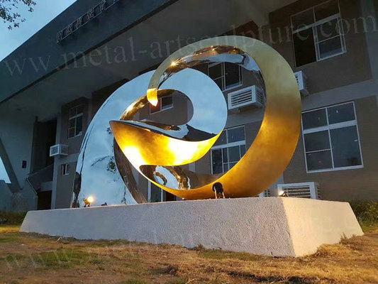 Modern Stainless Steel Sculpture Curve Shape 4m Height Outdoor Ornaments
