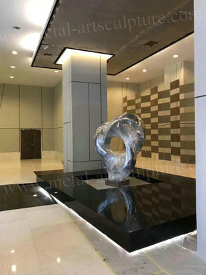 Mirror Surface Circle Shape Large Outdoor Sculpture For Malaysia Inter Hotel Ornaments