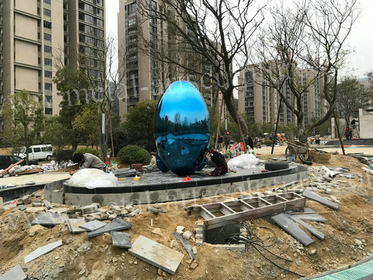 Art Painted Modern Outdoor Sculpture Welded Ball Shape Metal Garden Statues