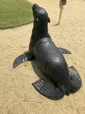 Seaside Decoration Sea Lion Statue , Handmade Fiberglass Outdoor Statues