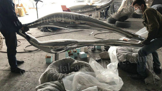 Stainless Steel Garden Ornaments Statues / Outdoor Modern Art Sculpture