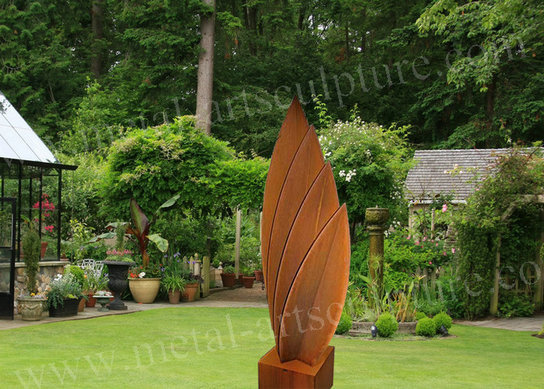 Handicraft Leaf Design Corten Steel Sculpture Rusty Resistance For Lawn Ornaments