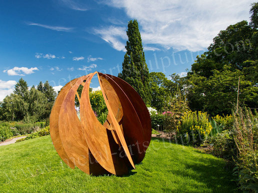 Cutting Corten Steel Sculpture Modern Pumpkin Sculpture As Exterior Decoration