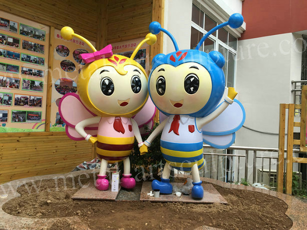 Outdoor Stainless Steel Art Sculptures , 3m Size Metal Bee Sculpture