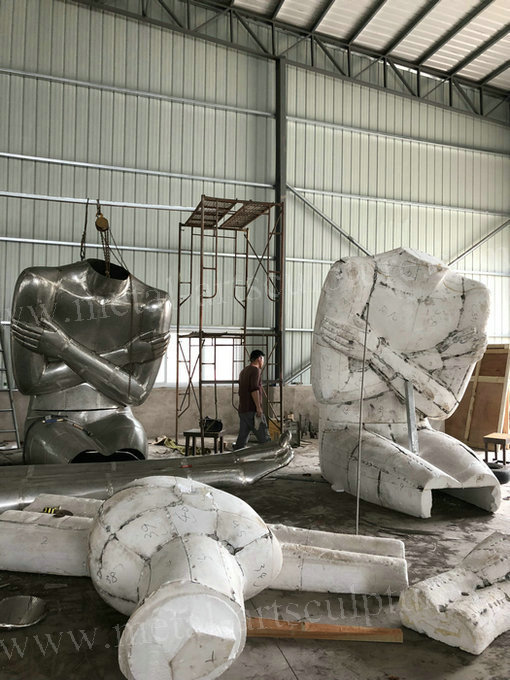 Stainless Steel Famous Abstract Sculptures / Body Cast Sculpture For Outdoor Decor