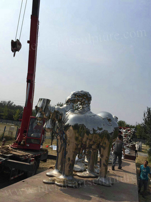 Large Abstract Animal Sculpture , Stainless Steel Garden Statues For Plaza Decoration