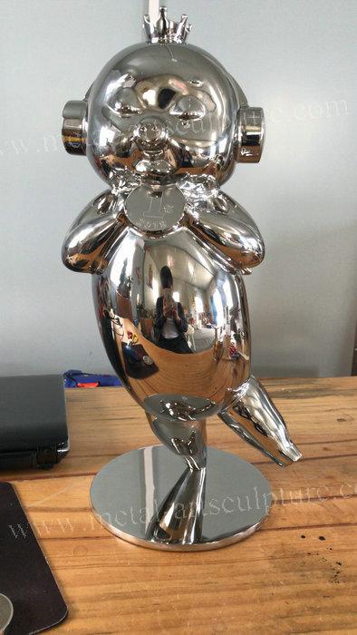Indoor Decoration Cartoon Pig Stainless Steel Statue With Full Handicraft