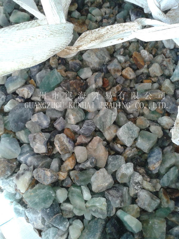 Planche la fundición/los terrones CaF2 el 85% CAS 7789-75-5 de la fluorina de la mina del fluorito
