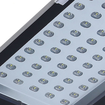 Smart Solar Based 30w Led Street Light Outdoor Dusk To Dawn High Luminous Efficiency