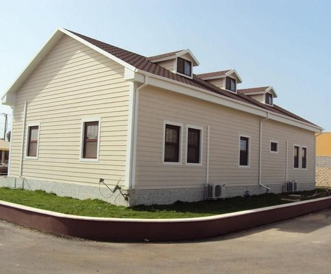 Customized Steel Structure Movable Prefab House , Sandwich Panel Container House