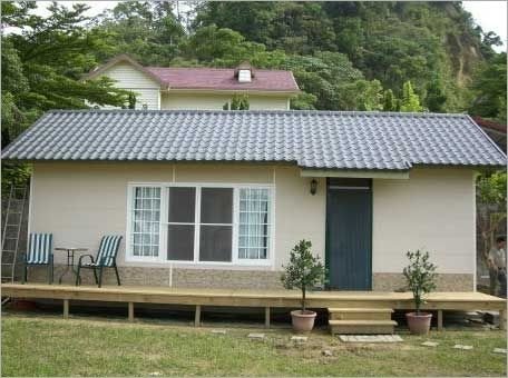 Superior Apartment Movable Prefab House , Small Movable Homes Sandwich Panel
