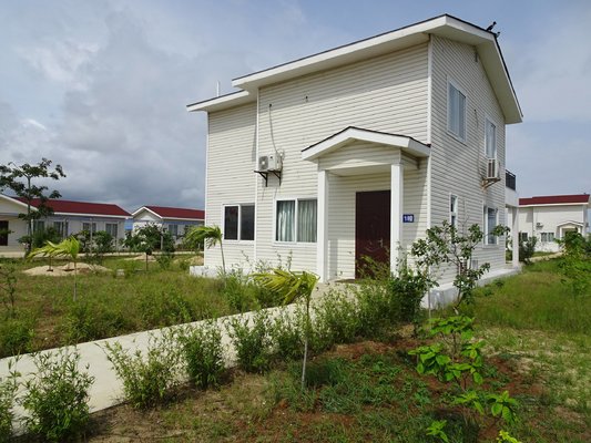 Construction Design Steel Frame Prefabricated Houses , Prefab Steel Structure Villa Building