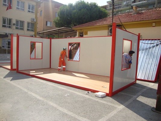 Heya Pre-Made High Quality Modular Sandwich Panel Container House  In Greece