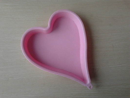 EU Pink Heart Non-toxic Light Weight Silicone Cake Mould For Oven