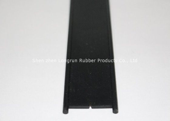 EPDM Strip Precision Rubber Parts Used In Glass Cleaning Device , 530mm Length