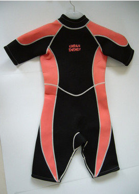 Environment Kids Shorty Wetsuit With Neoprene Material For Swimming