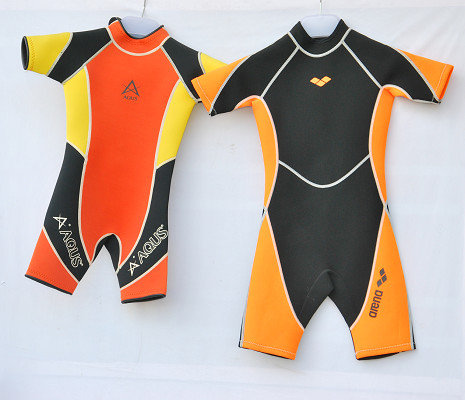 Neoprene Surf Suit in 3mm SBR Material Laminate Black / Tan polyester for Boys and Girls