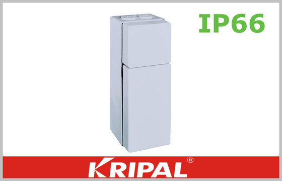 Boîtes de jonction résistantes UV des clôtures IP66 de boîte de jonction de PVC pour l'allumage