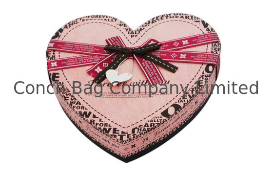 eco chocolate gift CMYK / PMS heart shaped box of Art paper / Rigid cardboard , OEM