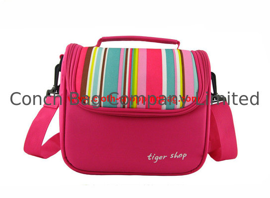 Fashionable pink durable built lunch bag for women ladies , milk cooler bag