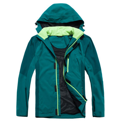 Functional Winter Outerwear Women , Oil Proof Travel Jackets For Men