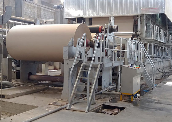150 - Mühlmaschine des Kraftpapier-800m/min, dauerhafte Papierrolle, die Maschine herstellt