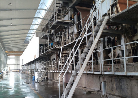 1575 - 5800mm geriffelte Papiermaschine, Abfall-/Recyclingpapier-Herstellungs-Maschine