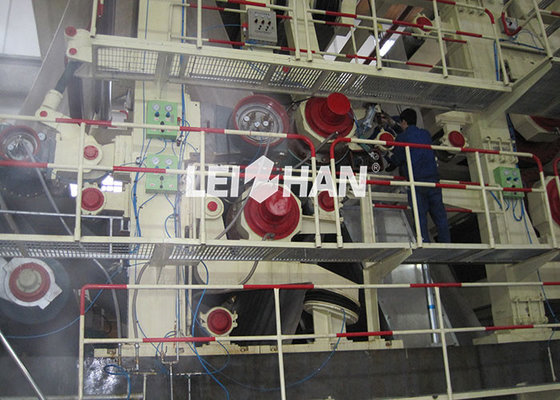 3600mm Wellpappe-Herstellungs-Maschinen-Recyclingpapier-Herstellungs-Maschinen-Stall-Operation