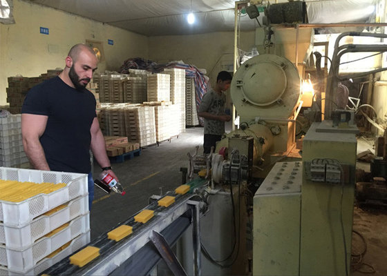12 Month Warranty Soap Making Equipment 300-2000 Kg Per Hour Capacity