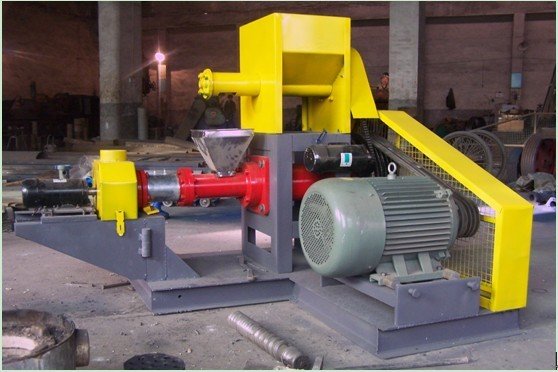 Floating And Sinking Fish Feed Making Machine With Jacketed Construction Screw Sleeve